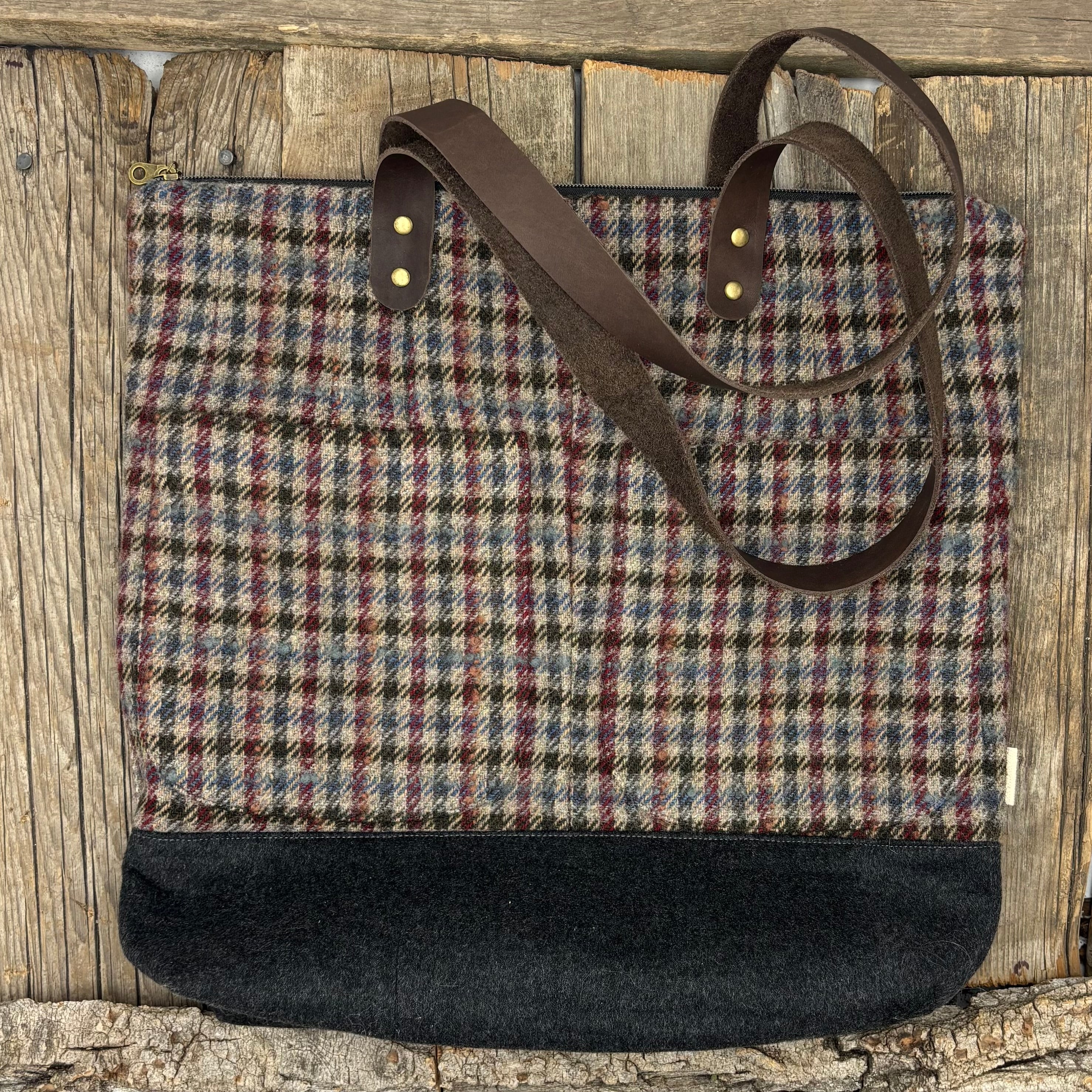 Brody, Duffy Tote Bag (Large) – jj wool company